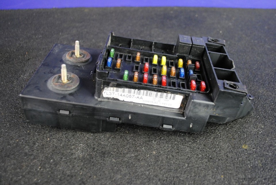 00 Ford F150 F-150 Fuse Box Relay Junction Multifunction YL3T-14A067-AA ...