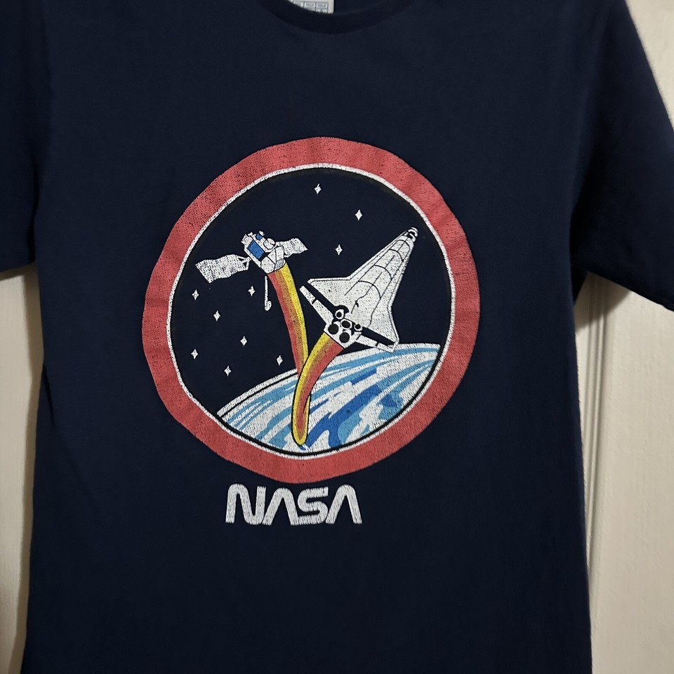 NASA ROCKET LAUNCH T-SHIRT - SIZE Small - DELTA PRO WEIGHT - Dark Blue ...