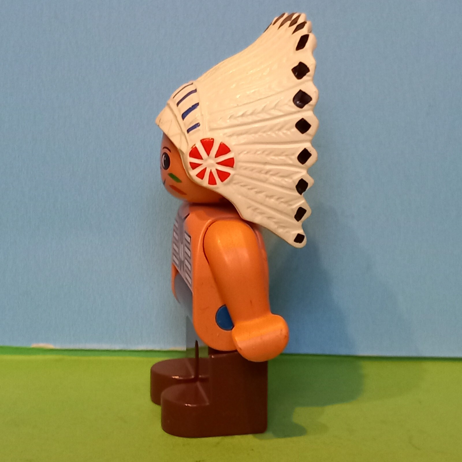 LEGO DUPLO VINTAGE NATIVE AMERICAN INDIAN CHIEF FEATHERED HEAD DRESS ...