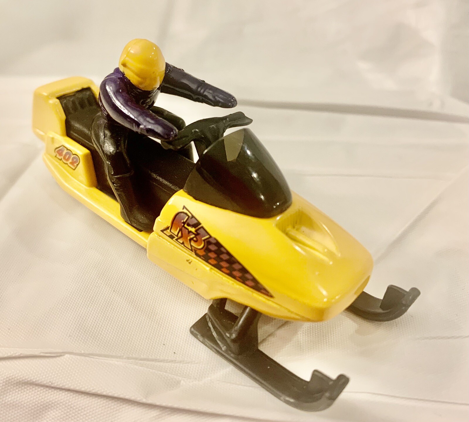 Vintage 1998 Mattel Matchbox Snowmobile 1:40 Scale Rare Colors Black ...