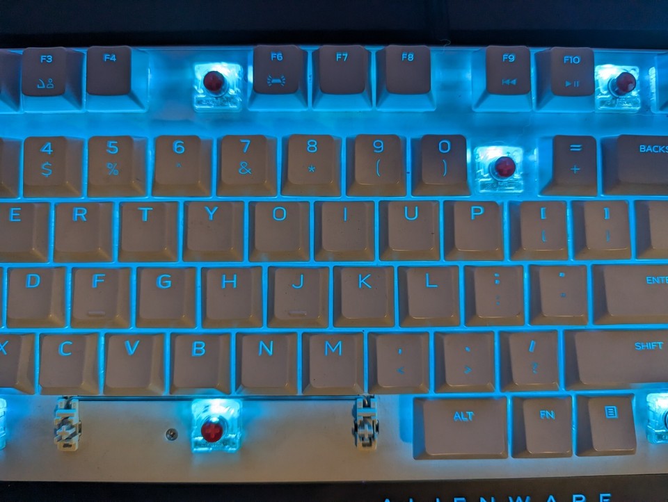 Alienware AW510K White Backlit Keyboard Genuine Replacement KEYCAP ...