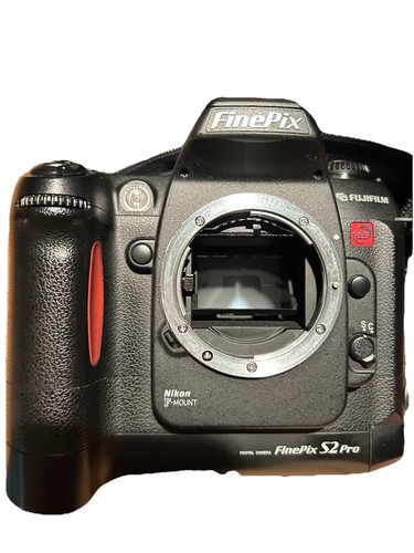 Fuji FinePix S2 Pro 6.2MP Camera With Power Supply, Camera Case, No ...