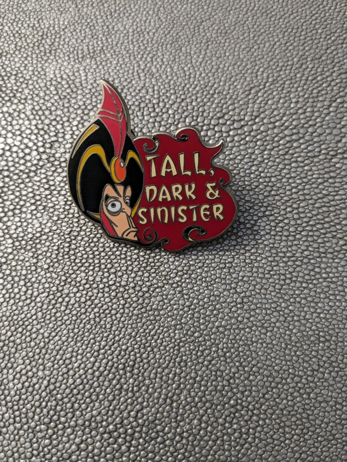 Disneys Villains Mystery Pin Jafar Tall Dark and Sinister Pin,Disney ...