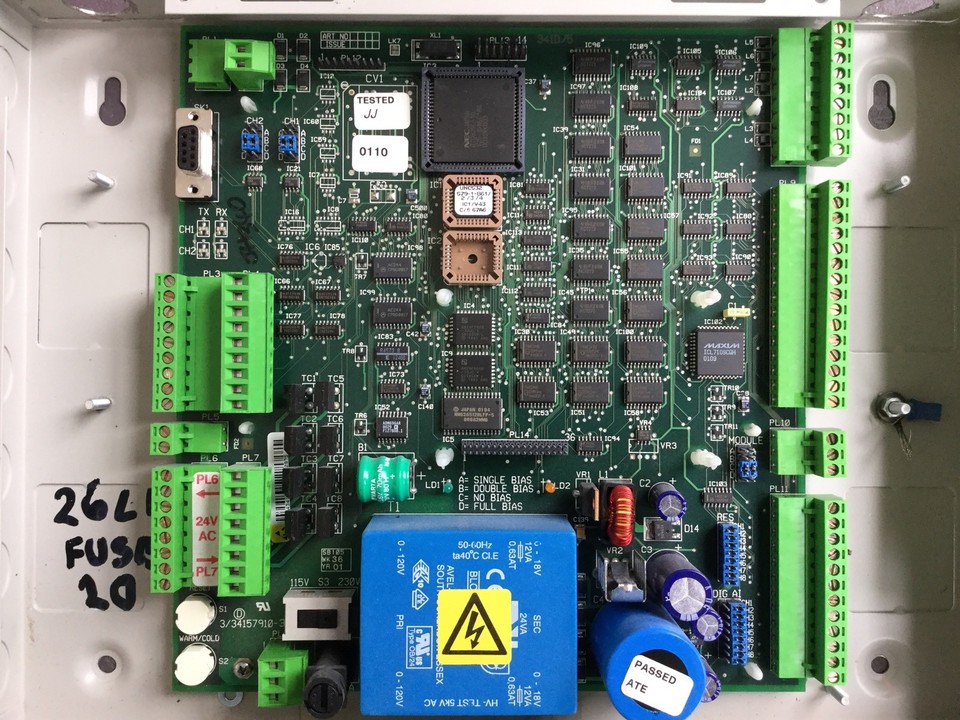 SATCHWELL SCHNEIDER UNC 532 Bas 2800+ Outstation CONTROLLER #811 0579-1 ...