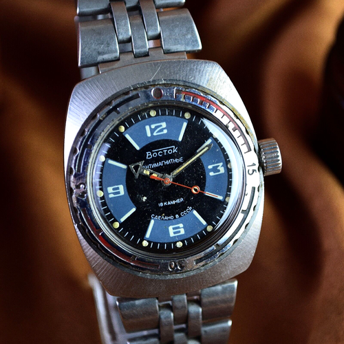 Soviet VOSTOK AMPHIBIAN Diver Watch Vintage Mechanical Men`s Wristwatch ...