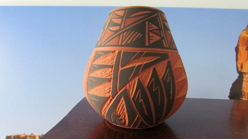 NEW ACOMA POTTERY POT BY ARTIST GREGORY ROMERO SIGNED & HAND PAINTED ...