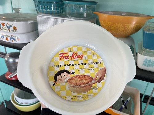 VINTAGE NOS FIRE KING BAKING DISH ANCHOR HOCKING 1 1/2 QT MILK GLASS BAKER | eBay
