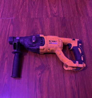 *READ DESC.* Dewalt DCH133 20V Max SDS Plus 1" Brushless Rotary Hammer ...