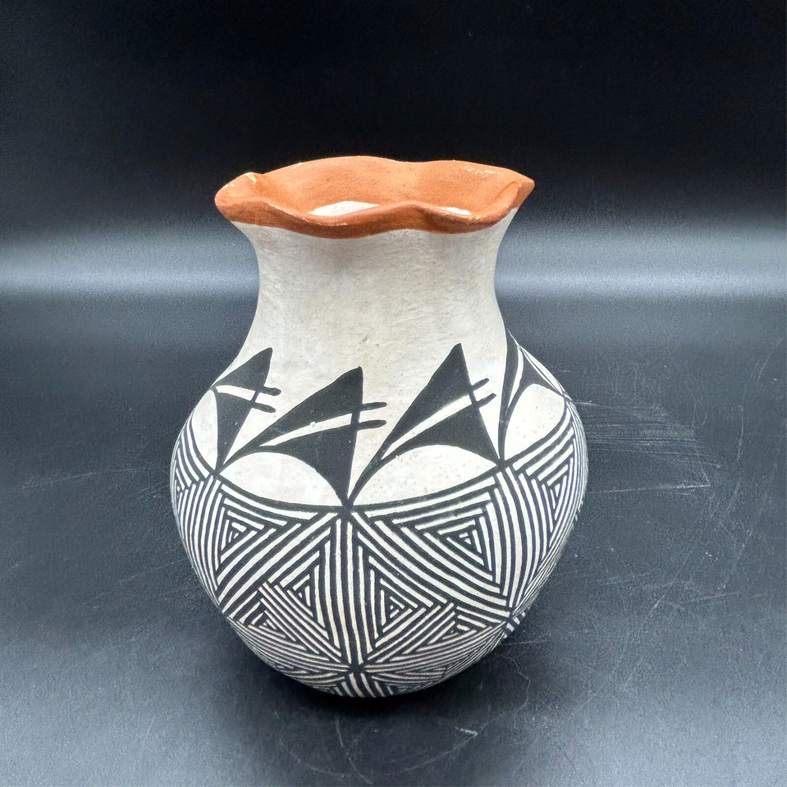 Native American Pottery Acoma Hand Coiled Fine Line Vase R. Juanico | eBay