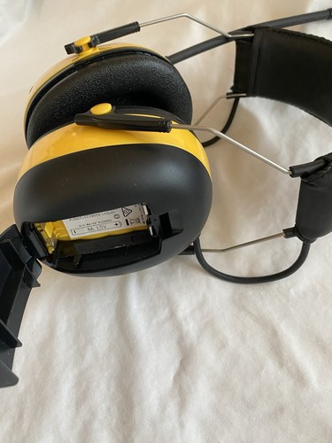 3M Digital WorkTunes Hearing Protector w/ AM/FM Radio Works noise ...