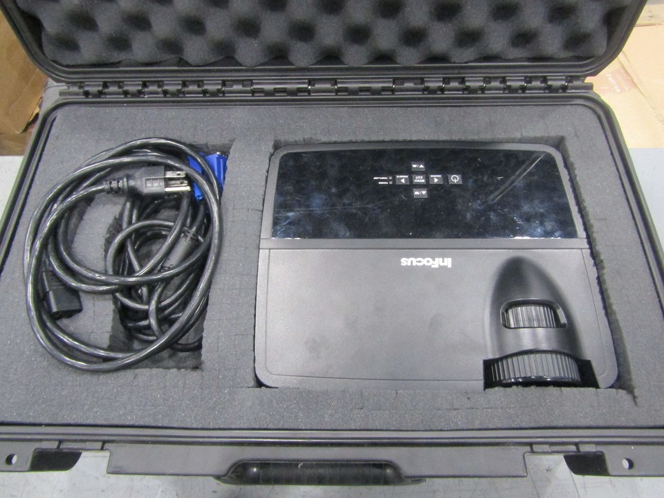 InFocus IN126 3D DLP Projector, 3200 ANSI, 1920 x 1200 With Pelican ...