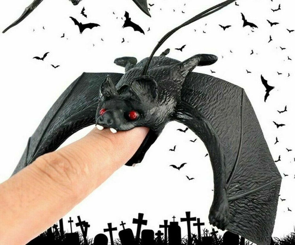 2pcs Halloween Hanging Rubber Bats Realistic Spooky Vampire Bat For ...
