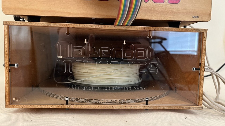 MakerBot Thing-o-Matic w/ Gen 4 Interface - Own a Piece of 3D Printing ...