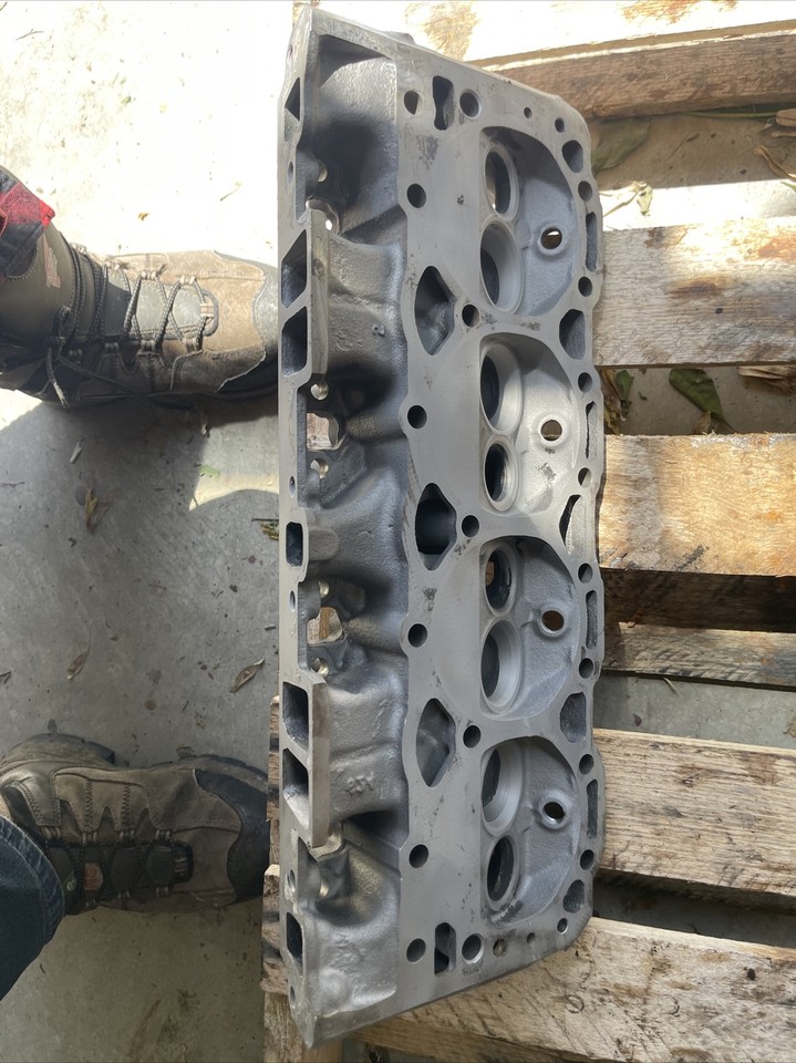 1976-1987 GM Chevrolet 350 Cylinder Heads | 462624 | OE | Pair