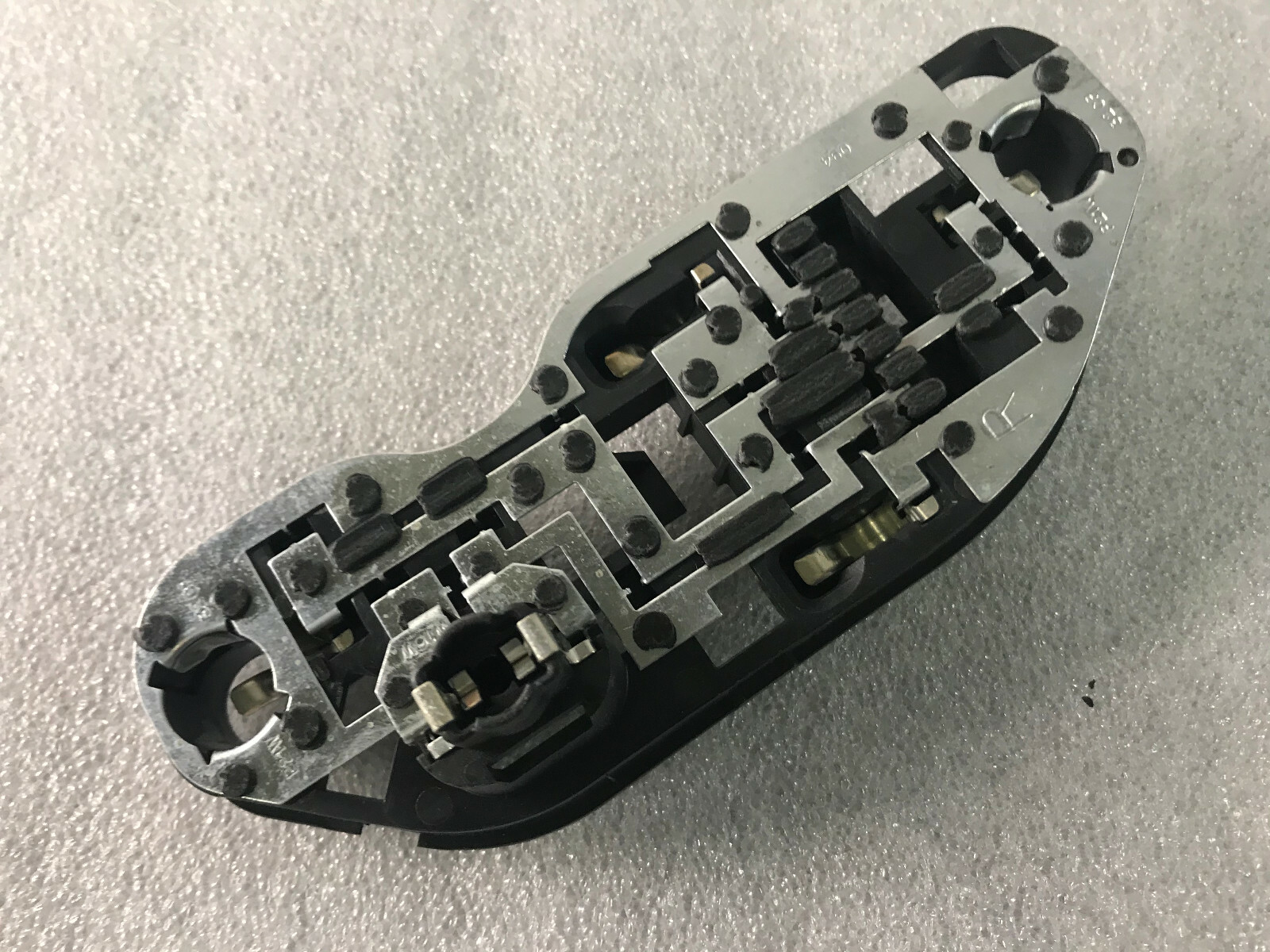 NEW GENUINE BMW X5 E70 & LCI REAR LIGHT SIDE PANEL BULB SOCKET RIGHT ...