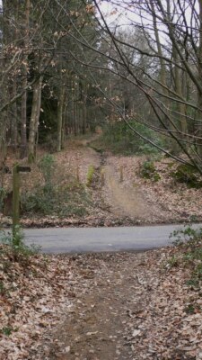 Photo 6x4 Footpath reaches Markwick Lane Peartree Green/SU9937 c2009 ...