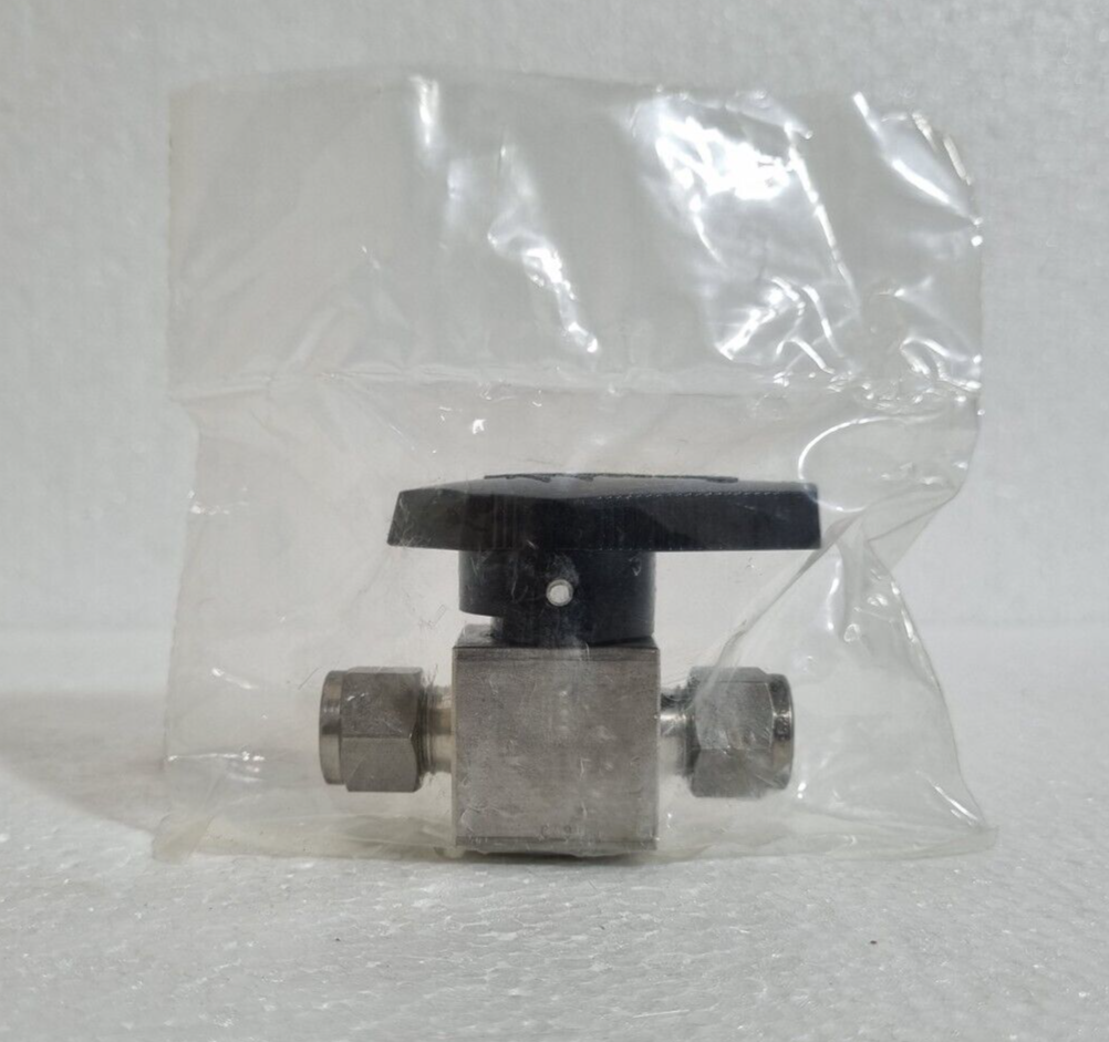 BOX OF 2 SWAGELOK SS-6P6T-BK QUARTER TURN INSTRUMENT PLUG VALVE 3/8" OD ...