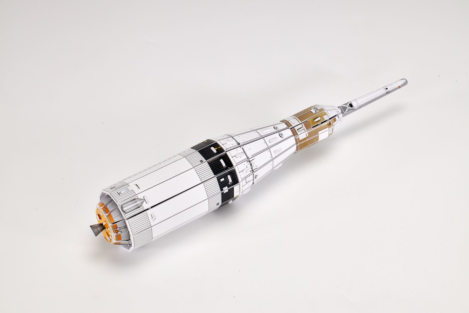 Apollo 11 Saturn V Rakete NASA 81,5 cm 3D Puzzle 136 Teile Revell 00250 ...
