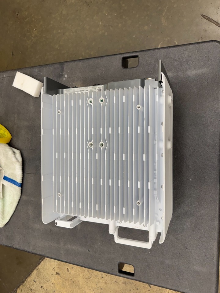 ERICSSON KRC161689/3 Radio 4478 B5 Remote Head Unit | eBay