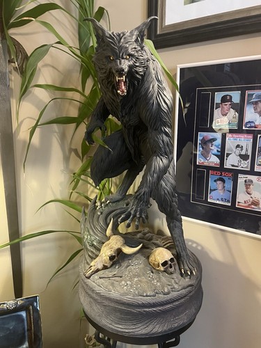 The Howling Werewolf PCS Statue By Sideshow | eBay