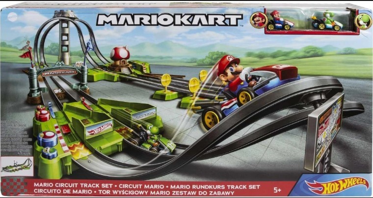 Hot Wheels MarioKart Circuit Deluxe Track Set HFY15 Die-Cast WITH YOSHI ...