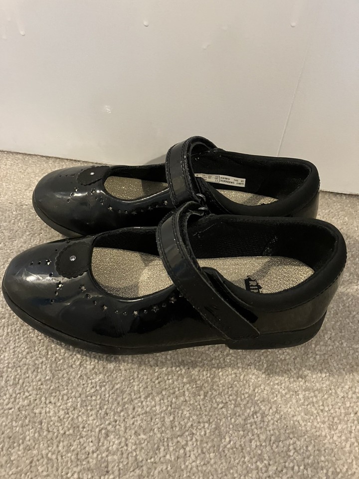Clarks Girl's Black School Shoes - Size 12 H | eBay