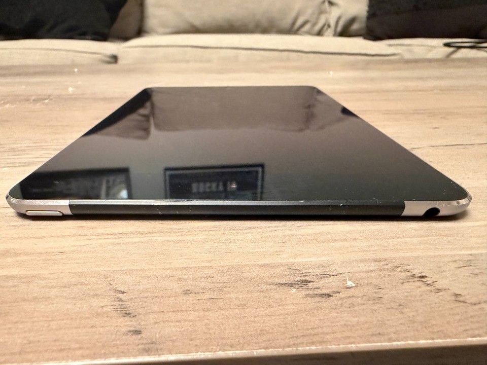 Apple Ipad Mini 4th Generation 2015 - Very Good Condition | eBay UK