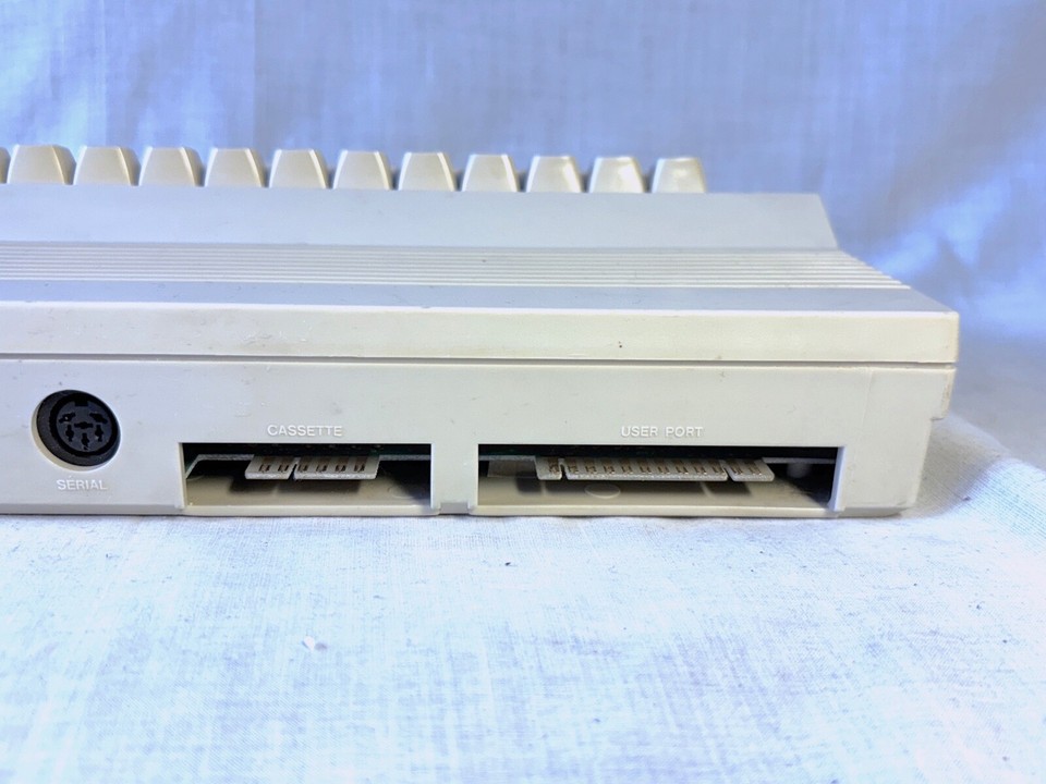 Commodore C-64C II Hellgrau, Sealed Versiegelt, seltenes Logo, inkl ...