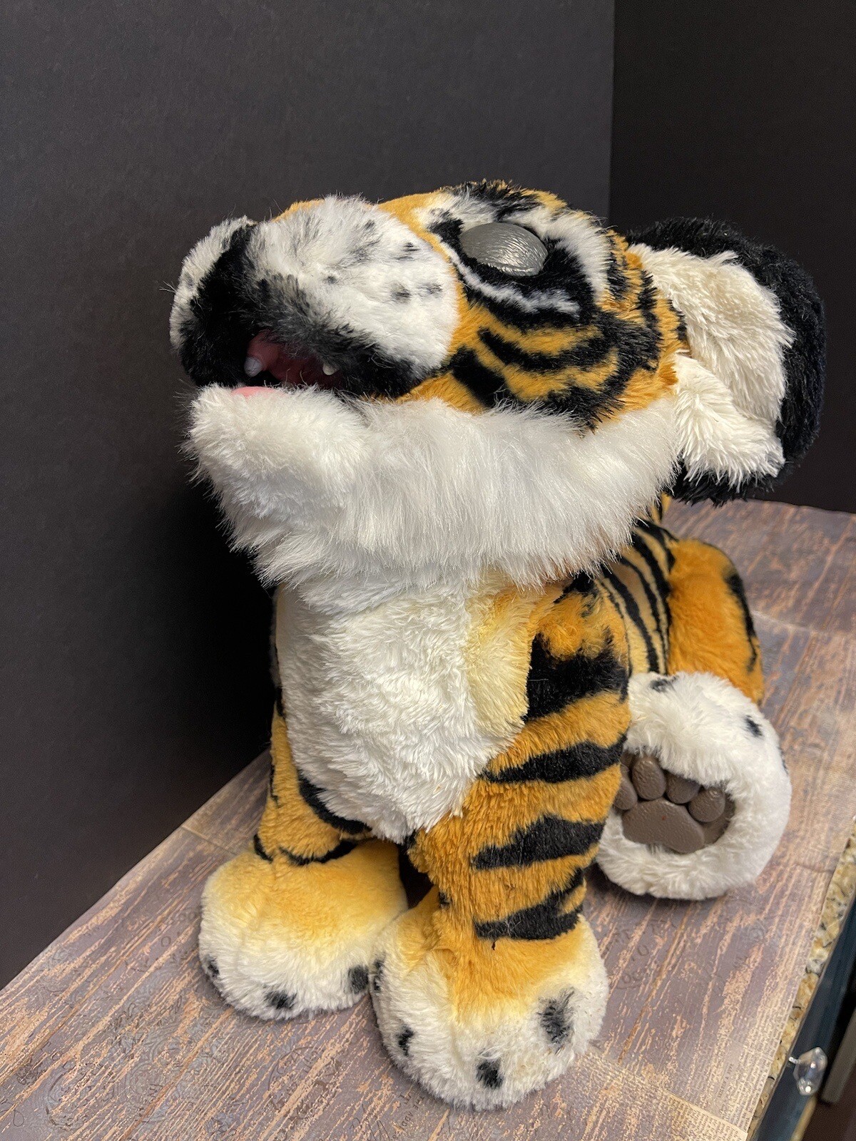 FurReal Friends Roaring Tyler The Playful Tiger Animatronic Pet 2016 ...