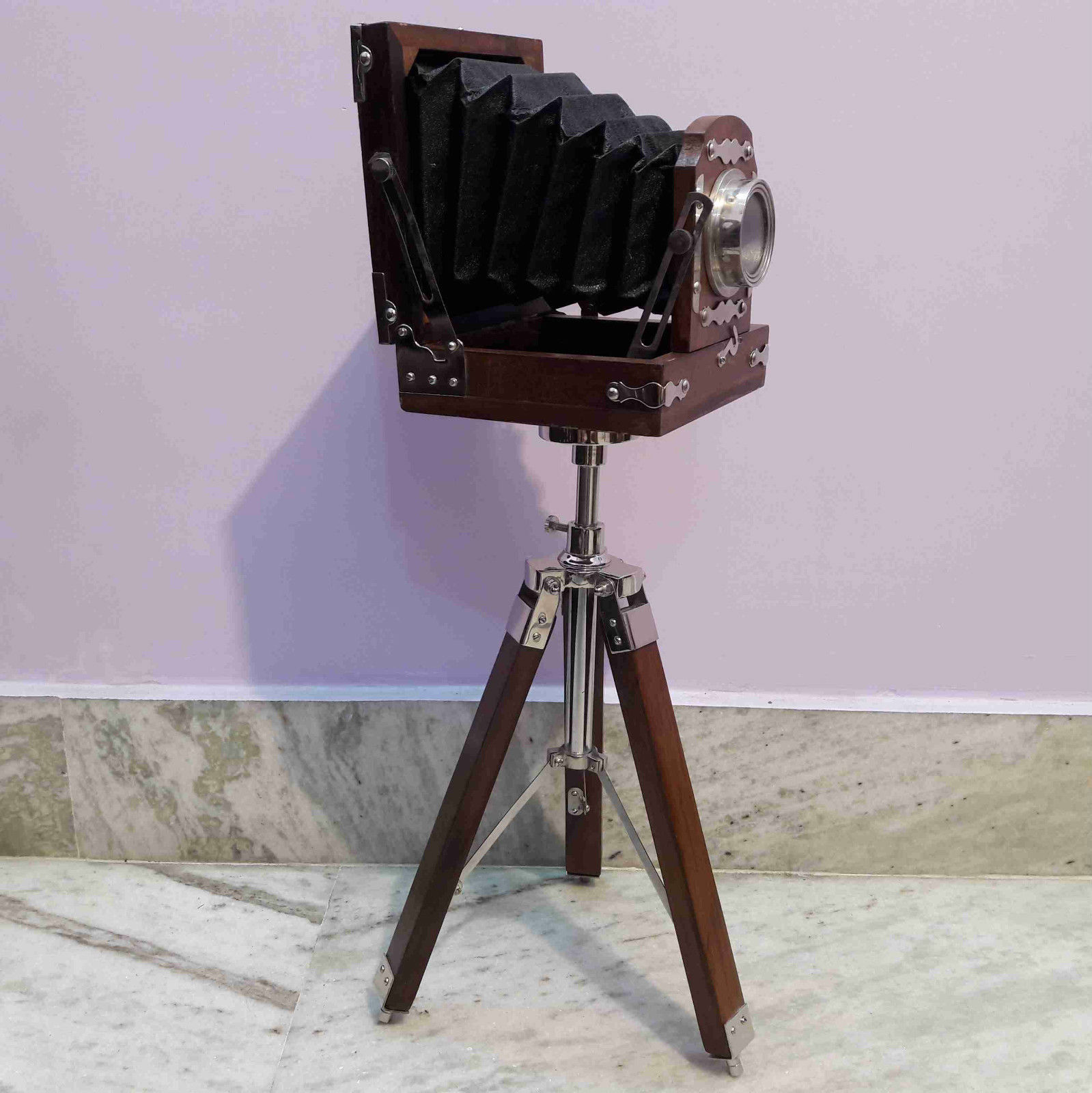 Vintage Style Old Camera With Tripod Stand Antique Model Home ...
