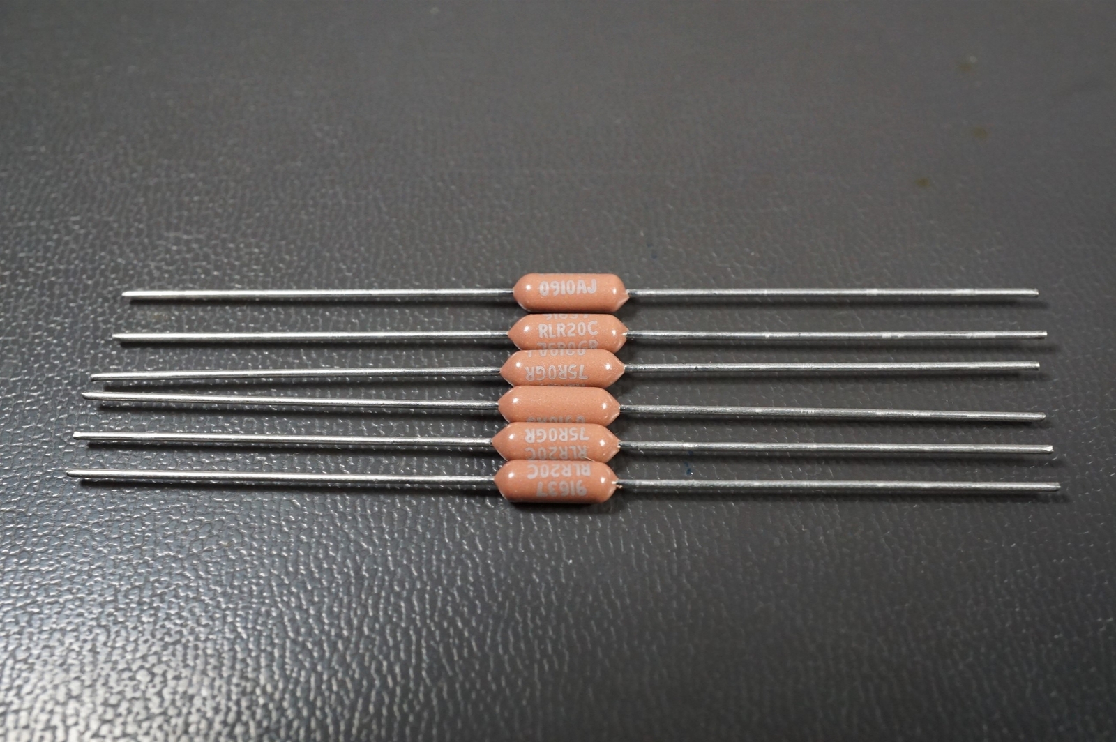 Lot of 6 RLR20C75R0GRB14 Vishay Metal Film Resistor 75 Ohm 2% 500mW 1 ...