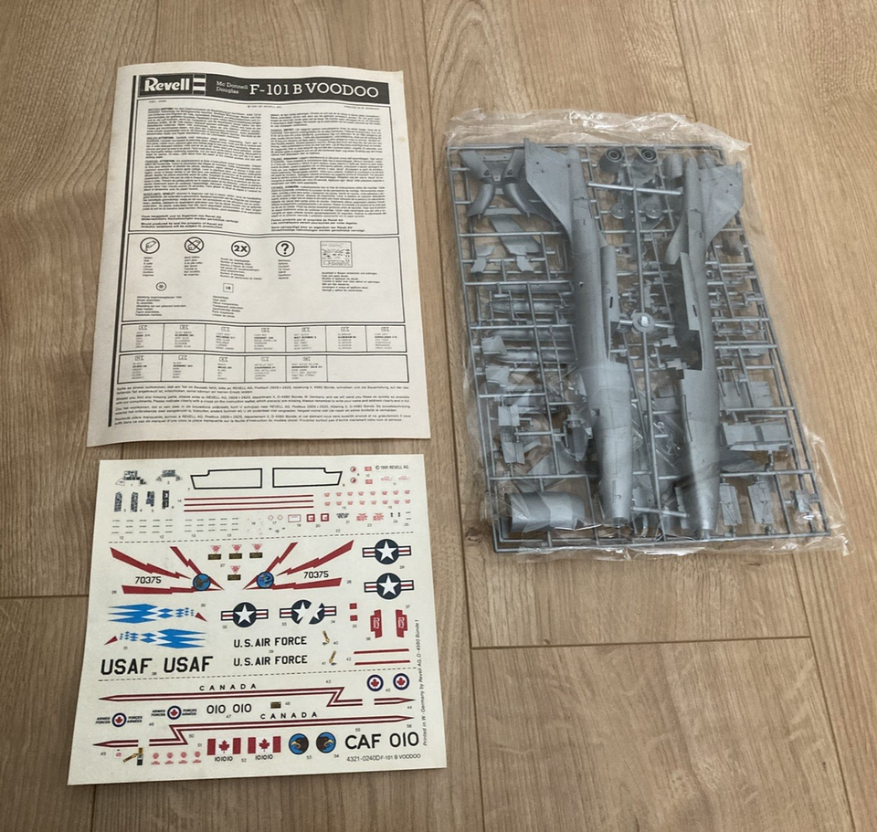 L283 Revell Model Kit 4321 - Mc Donnell Douglas F-101 B Voodoo - 1/72 ...