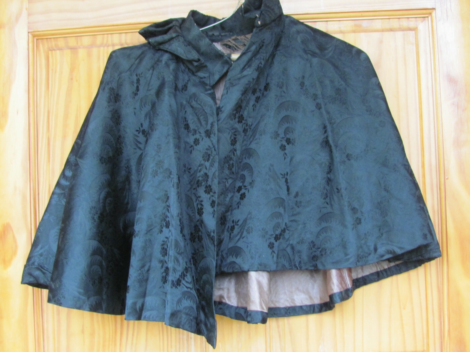 Original C 1890 Black Shoulder Cape Beautiful Floral … - Gem
