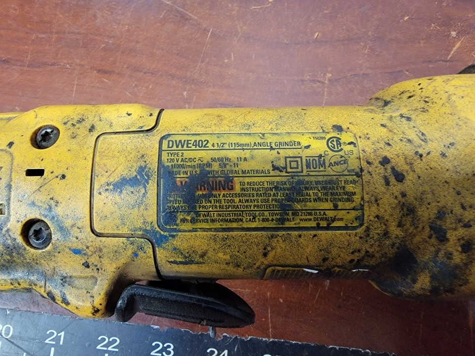 DeWalt DWE402 4-1/2 in. (115mm) Small Angle Grinder | eBay