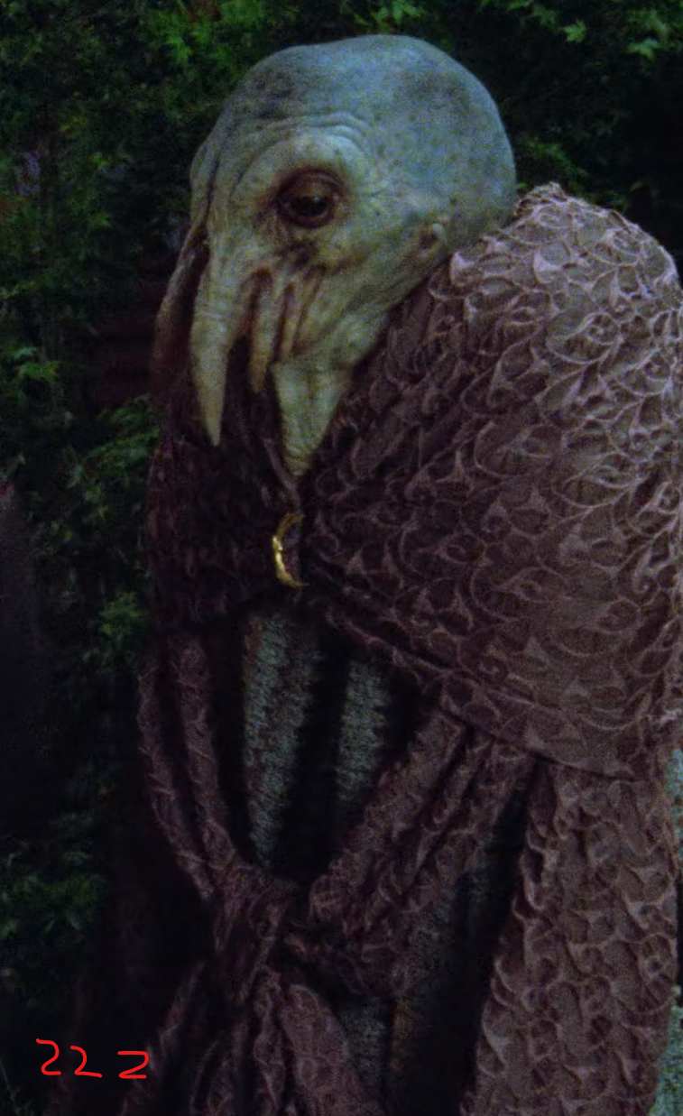 Babylon 5 Pak' Ma' Ra Ambassador Screen Used Gold Brooch Prop Costume ...