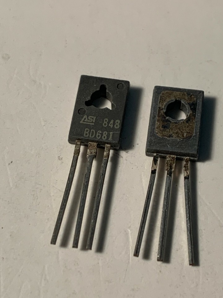 Transistor BD681, TO-126, NPN, Darlington. | eBay
