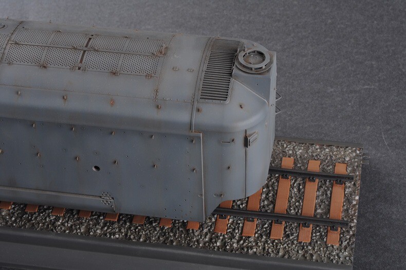 Trumpeter 1/35 00223 German Armored Train Panzer Triebwagen Nr.16 model ...