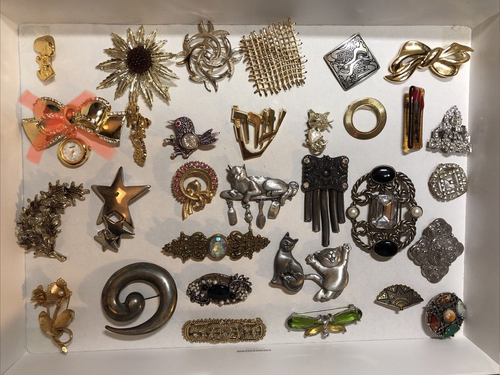 Vintage and Now Mixed Metal and material 31 pin lot | eBay