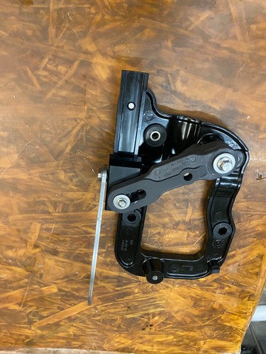 Mercury Verado Shift Bracket Assy 895739T , 895737 L4 135hp - 200hp 4 ...