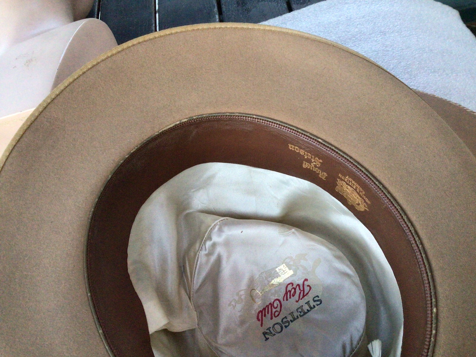 Vintage Stetson 1950s Taupe Stratoliner-Playboy Fedor… - Gem