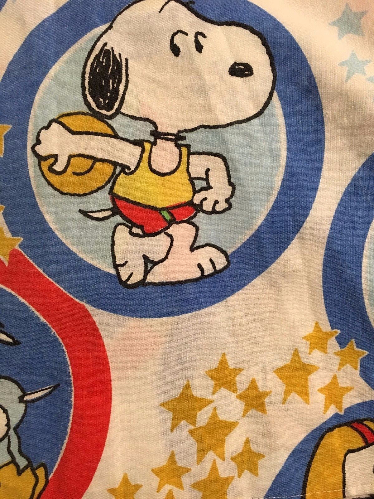 PEANUTS SNOOPY FULL SIZE FLAT BED SHEET SKI SKATE KAYAK HOCKEY SPORT ...