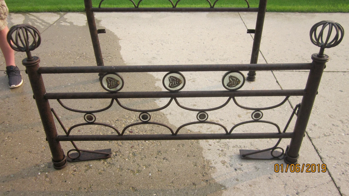 Unique Wrought Iron Beds