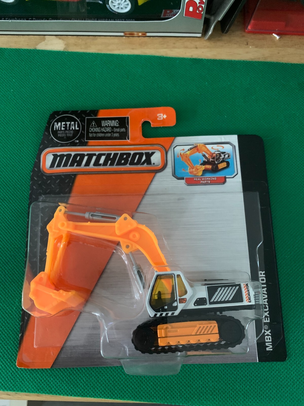 2015 Matchbox MBX Excavator Real Working Rigs Die-Cast Vehicle White ...
