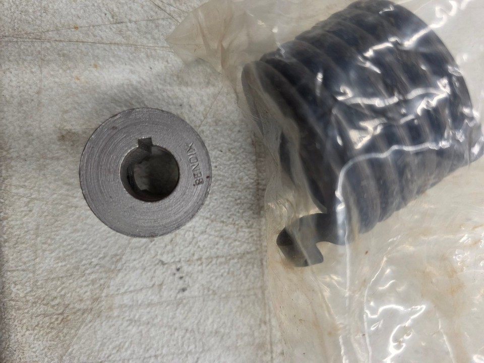 MODEL T FORD STARTER BENDIX NOS HEAD AND NEW SPRING BENDIX HEAD NOS ...