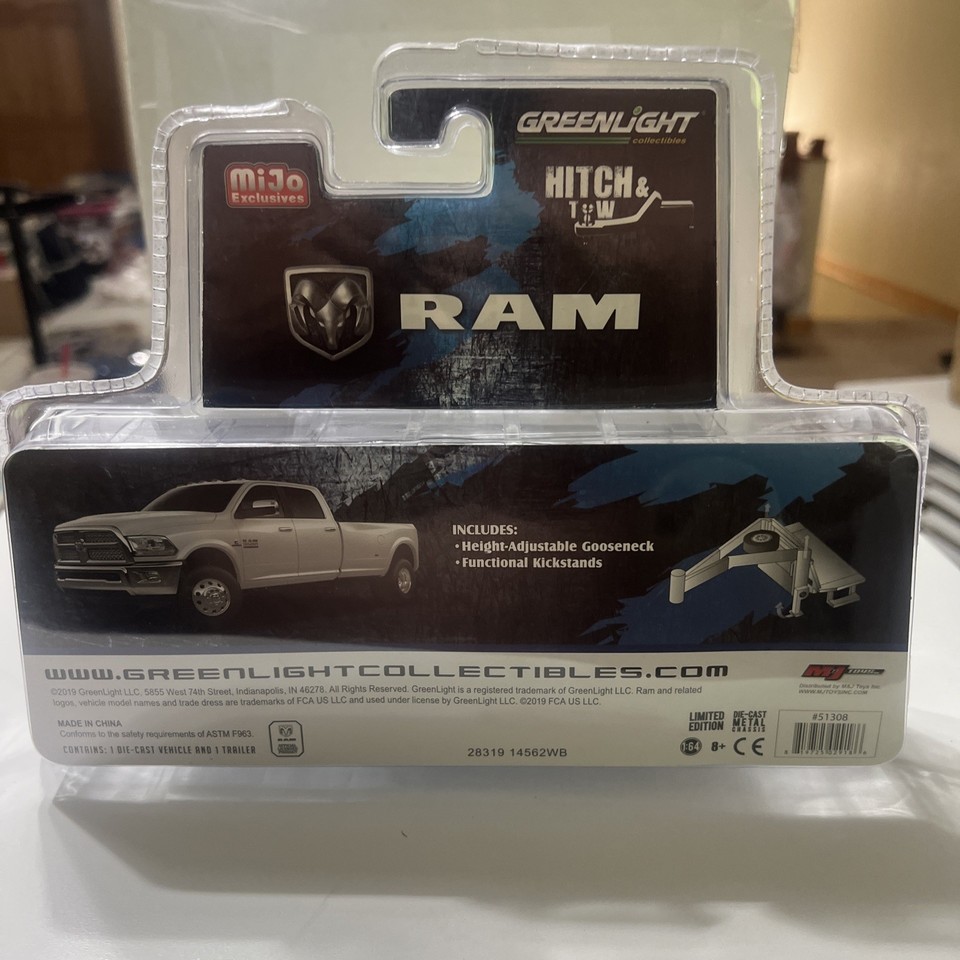 Greenlight Rare 1:64 MiJo Hitch & Tow White 2018 RAM 3500 LARAMIE w ...