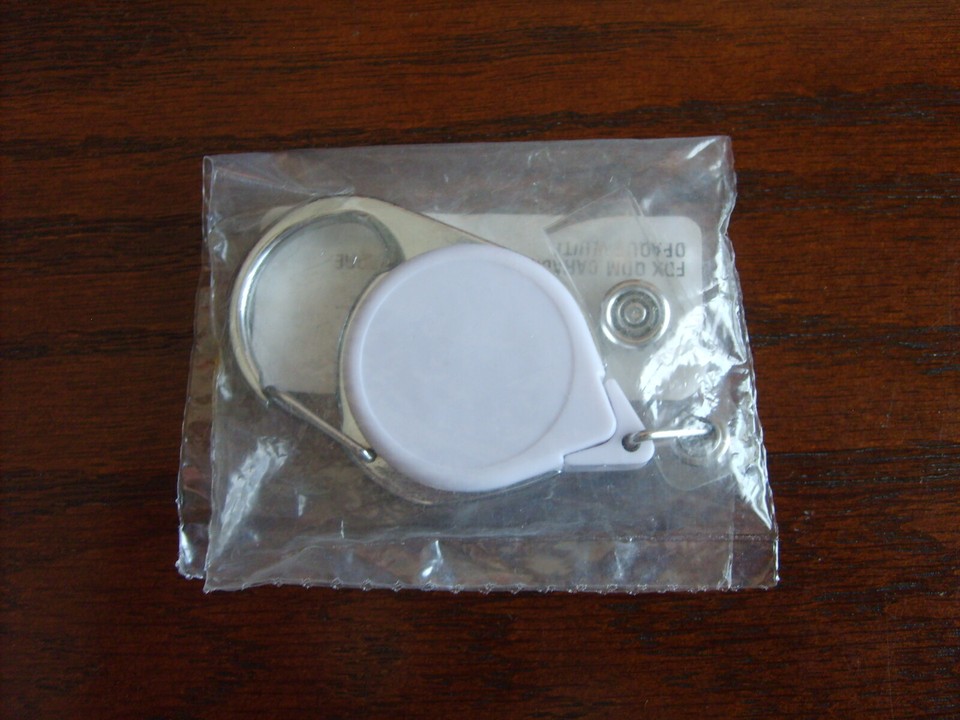 NEW~QDM ID Badge Retractable Clip Lanyard~FedEx~White/Chrome~QUALITY ...
