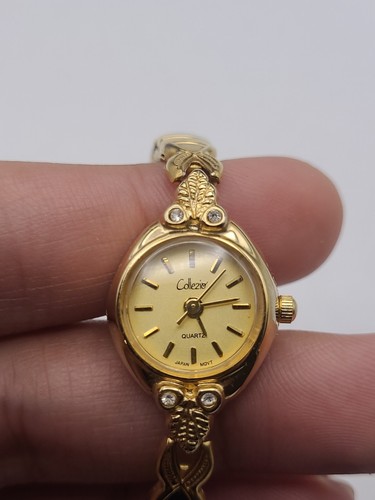 Vintage Collezio ladies quartz watch Gold Tone Stretch Band New Battery ...