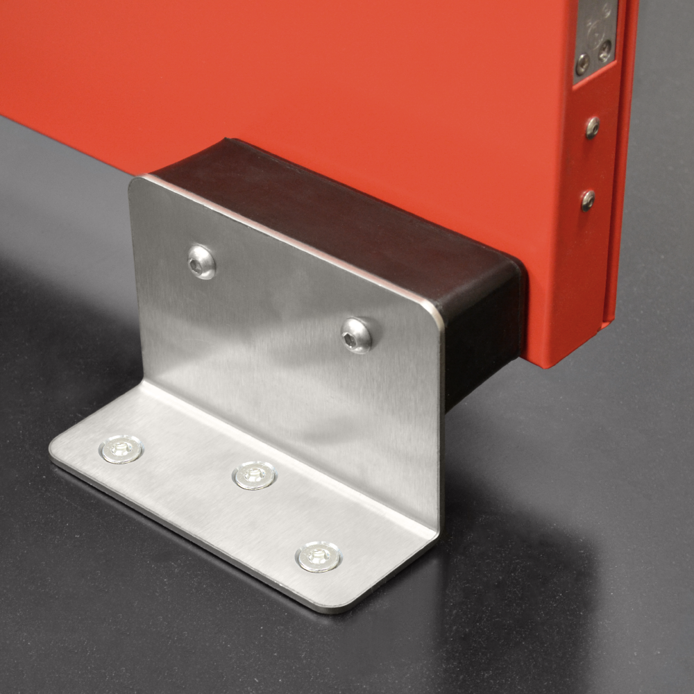 Upstand Heavy Duty Black Rubber Buffer on a Steel Angle Plate for Steel ...