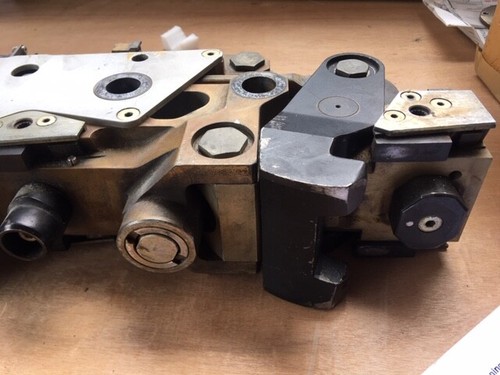 Aircraft Tornado Ejector Release Unit P/N: OM10666. NSN: 1680-99-131 ...