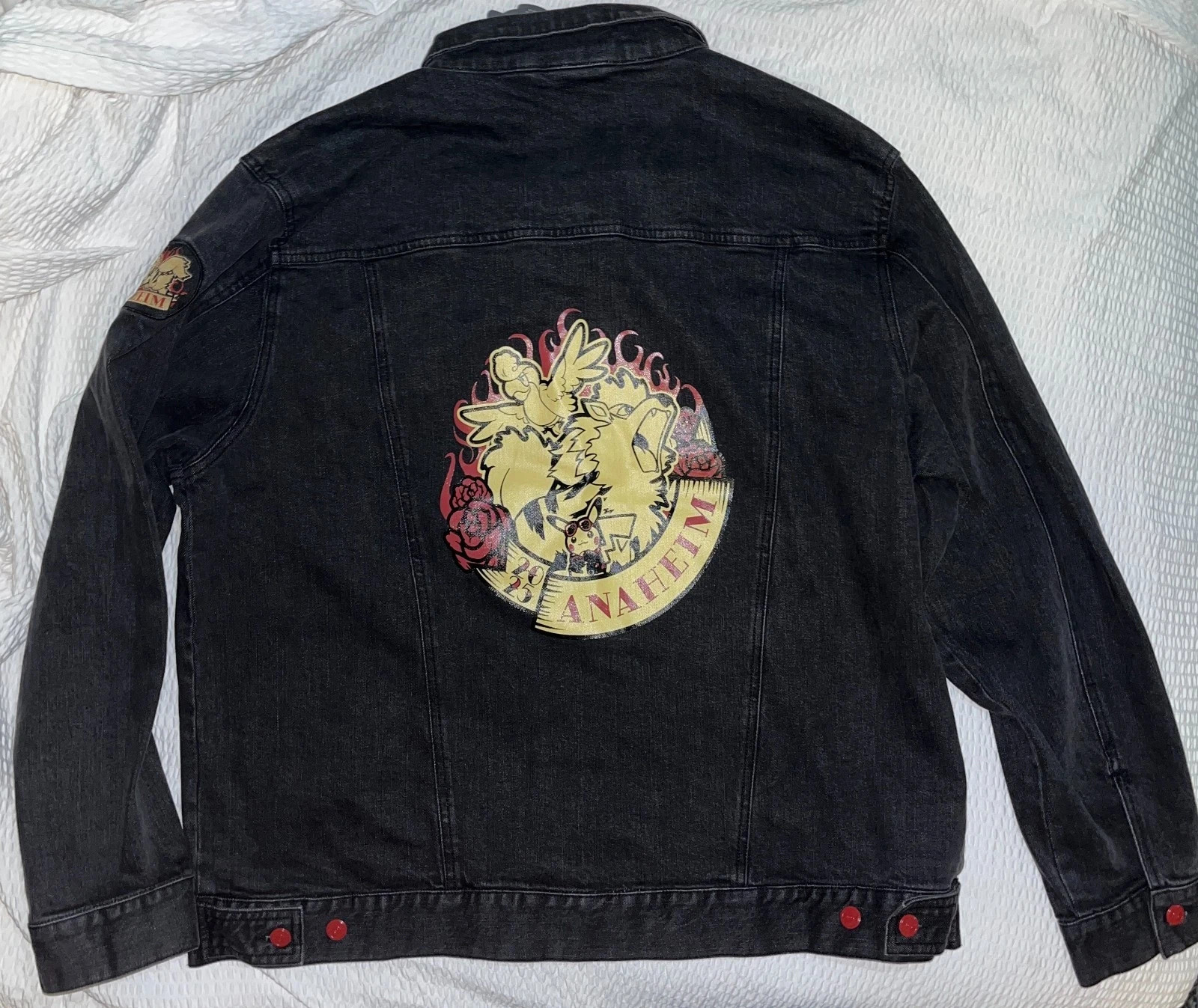 Pokemon World Championship 2025 Exclusive Arcanine Pikachu Denim Jacket ...